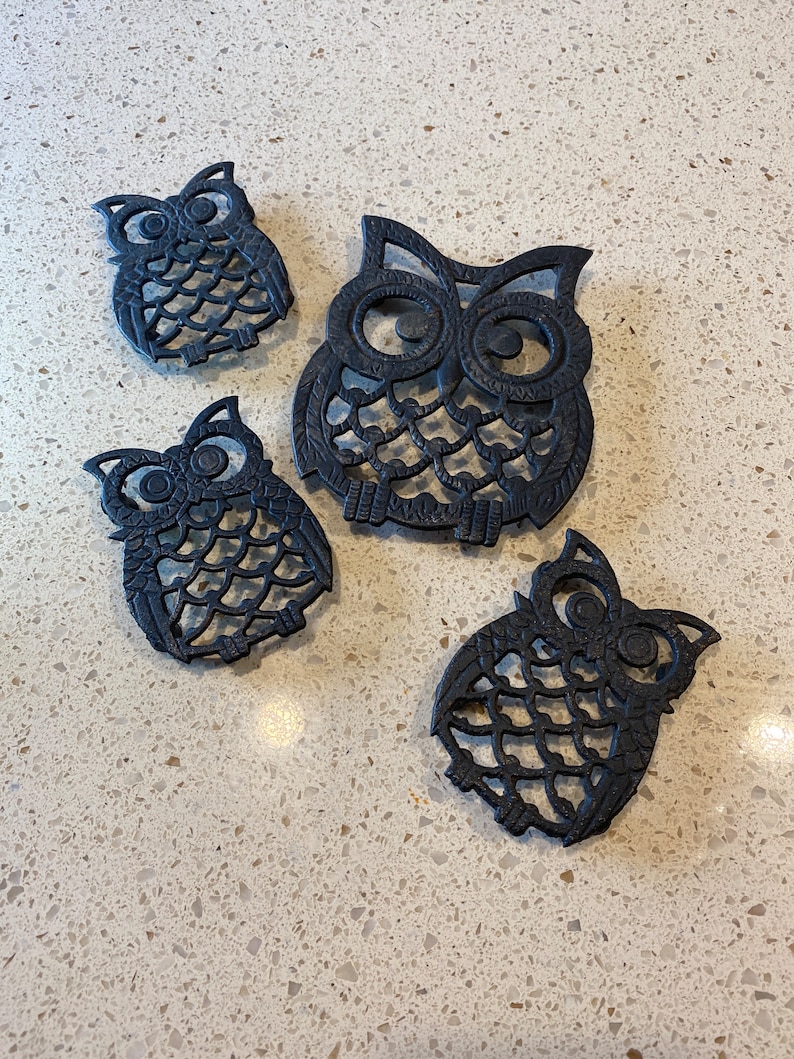 4 Vintage Cast Iron Owl Family Trivets, Cast Iron Trivets, Decorative ...
