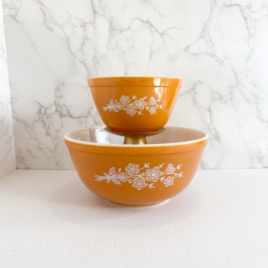 Vintage Butterfly Gold Pyrex Bowls: 401 & 403 Mixing Bowl Set - Etsy