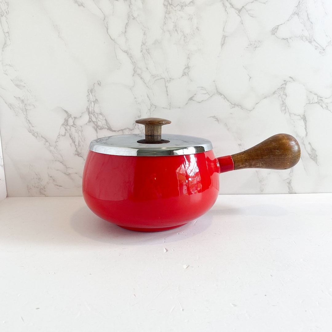 Red Enamelware Cooking Pot With Lid and Teak Wood Handle and Knob ...