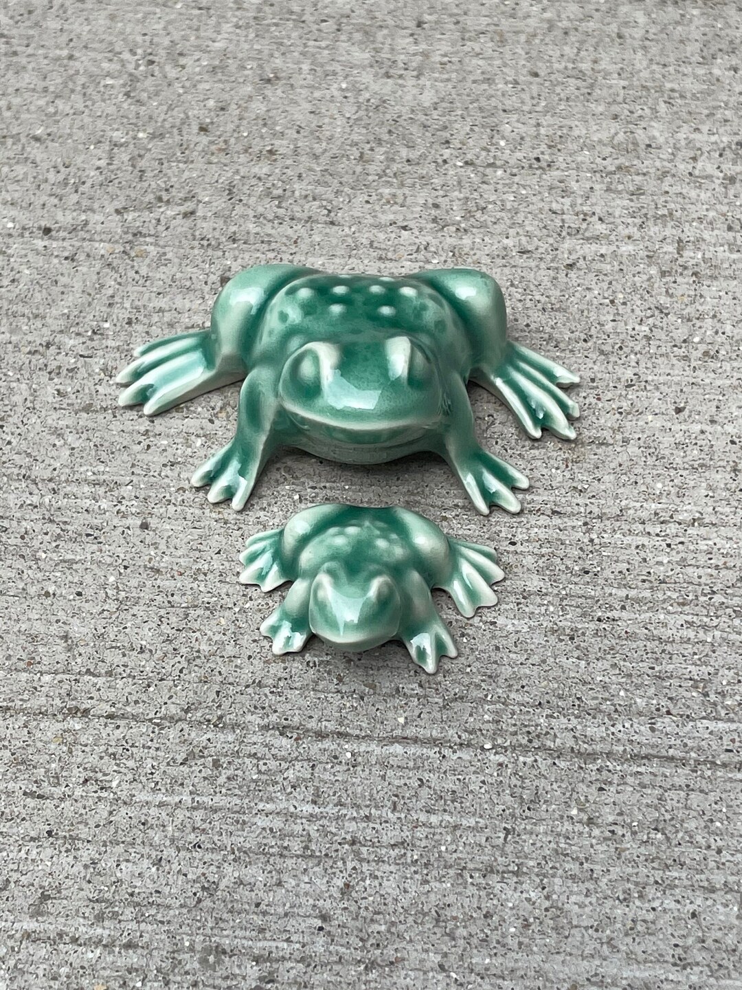 Vintage Style Porcelain Frogs - Etsy