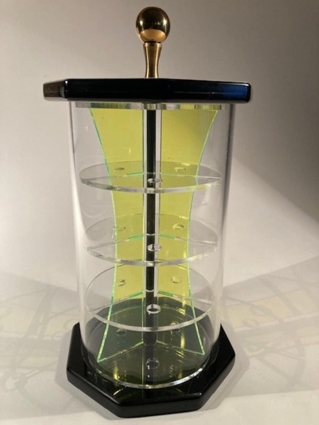 Display Case, Cylindrical Acrylic, for Trophy Golf Balls and Other ...