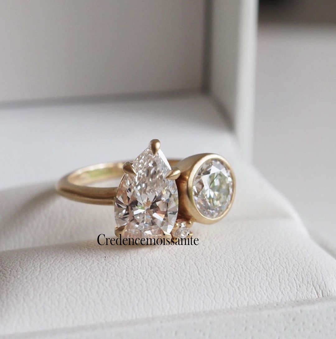 Toi Et Moi Engagement Ring Bezel Set Moissanite Ring Cluster - Etsy