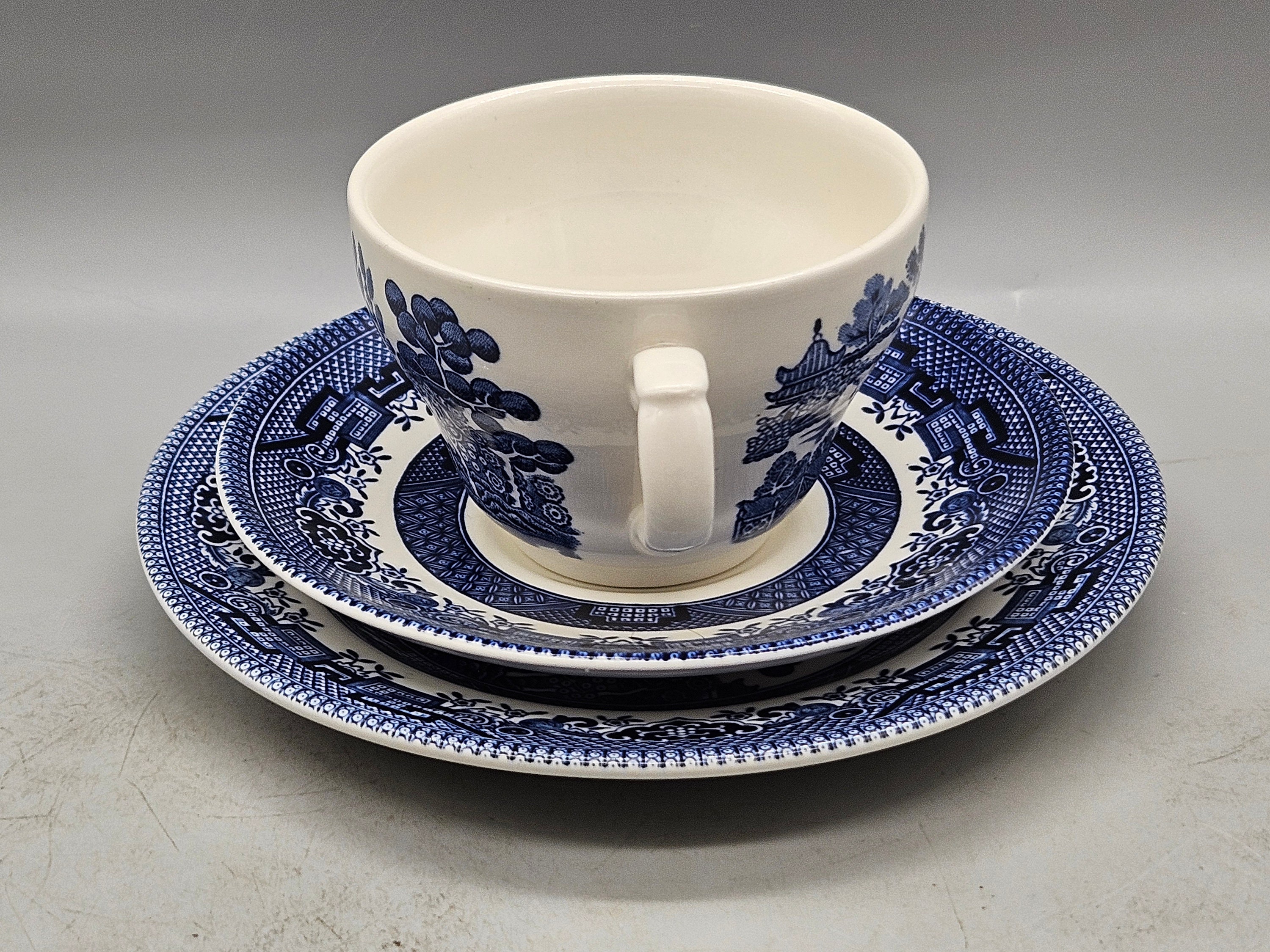 Vintage Churchill England "blue Willow" Earthenware Cup, Saucer ...