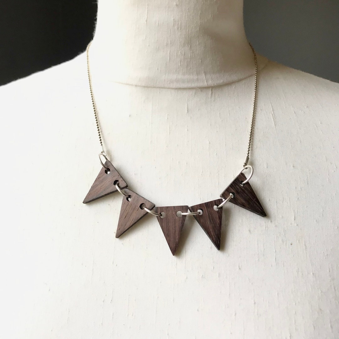 Naïf Triangular Little Flags in Rosewood and Sterling Silver Necklace ...