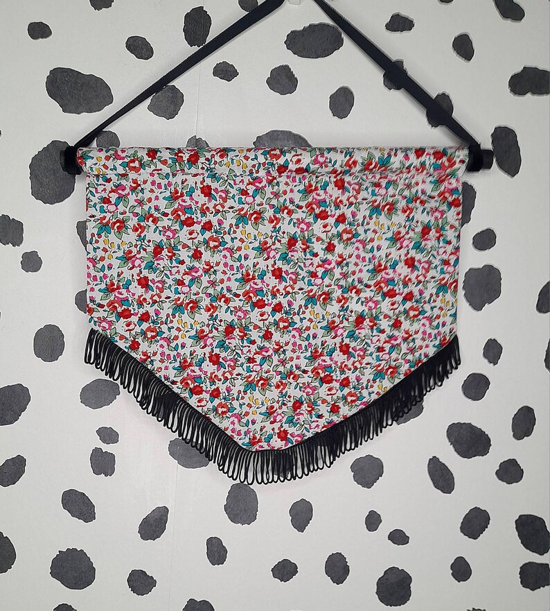 Letrero de pancarta bordado hecho a mano de escoria total - Etsy México
