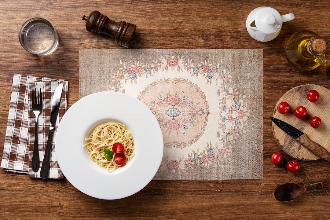 Magnificient Placemats, Chic Decor Tableware, Patola Placemat ...
