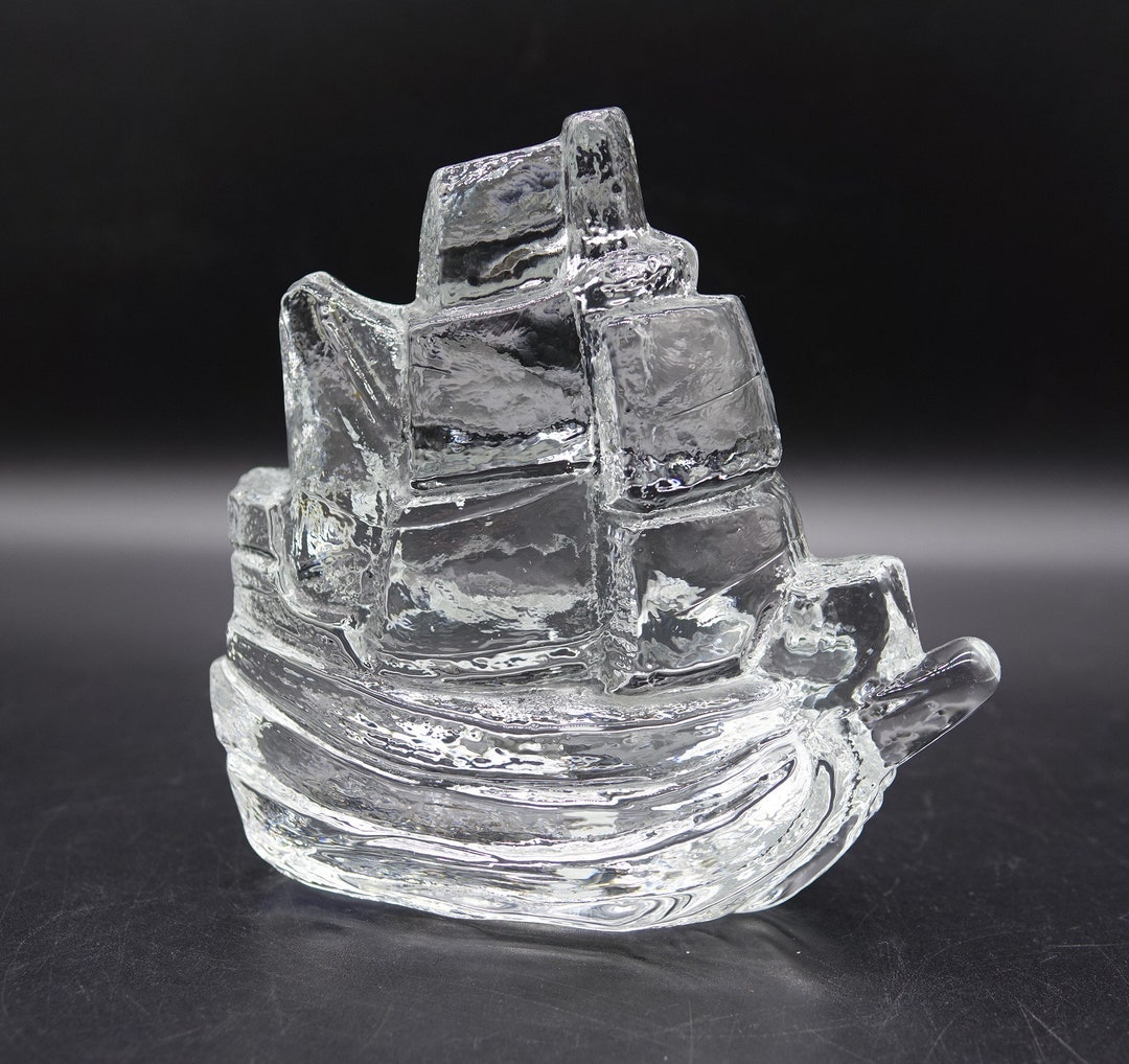 Vintage Glass Art Ship / Paperweight by Pukeberg Sweden a Uno ...