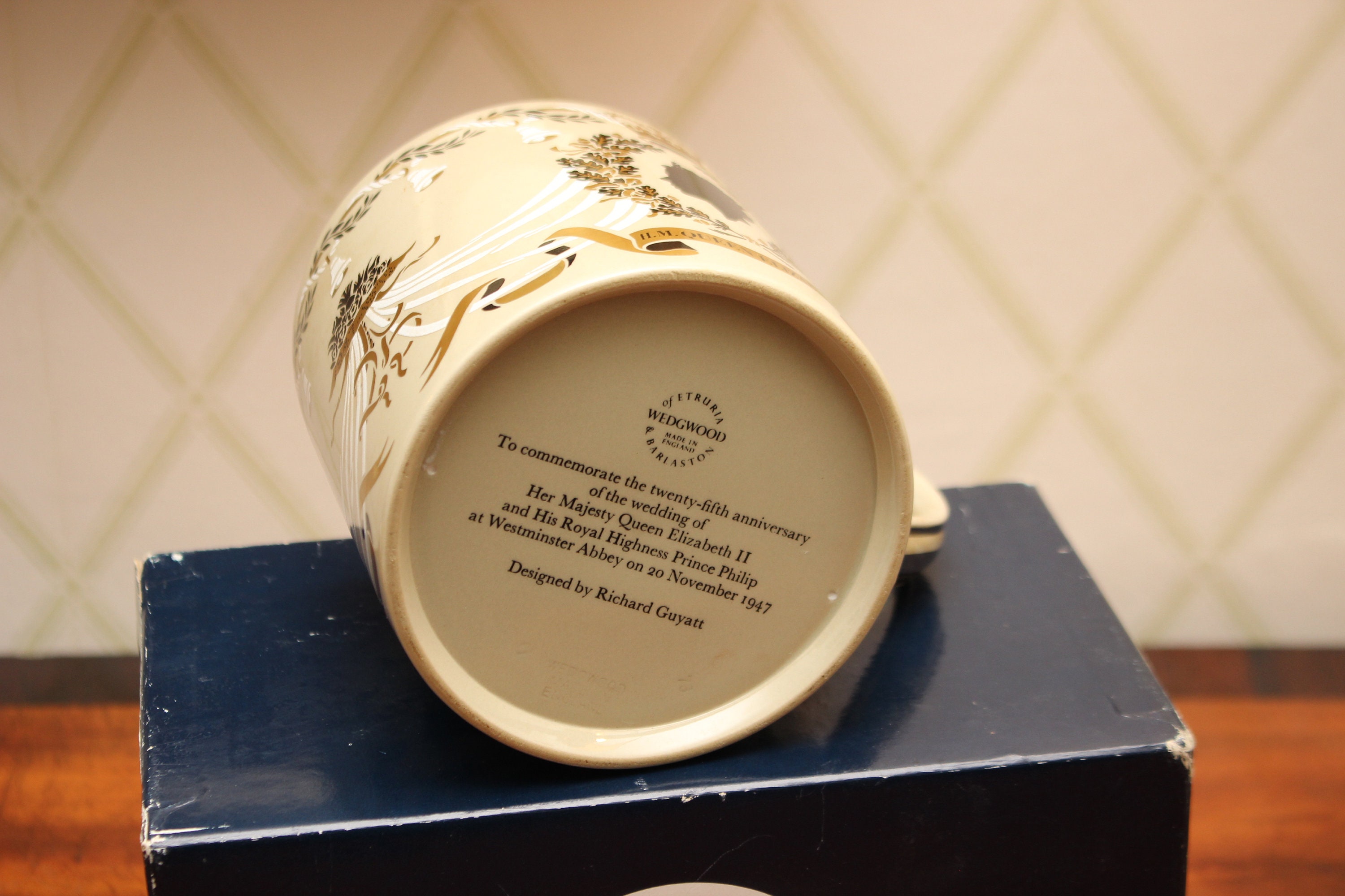 Queen Elizabeth II Wedgwood Silver Wedding Mug Prof Richard - Etsy