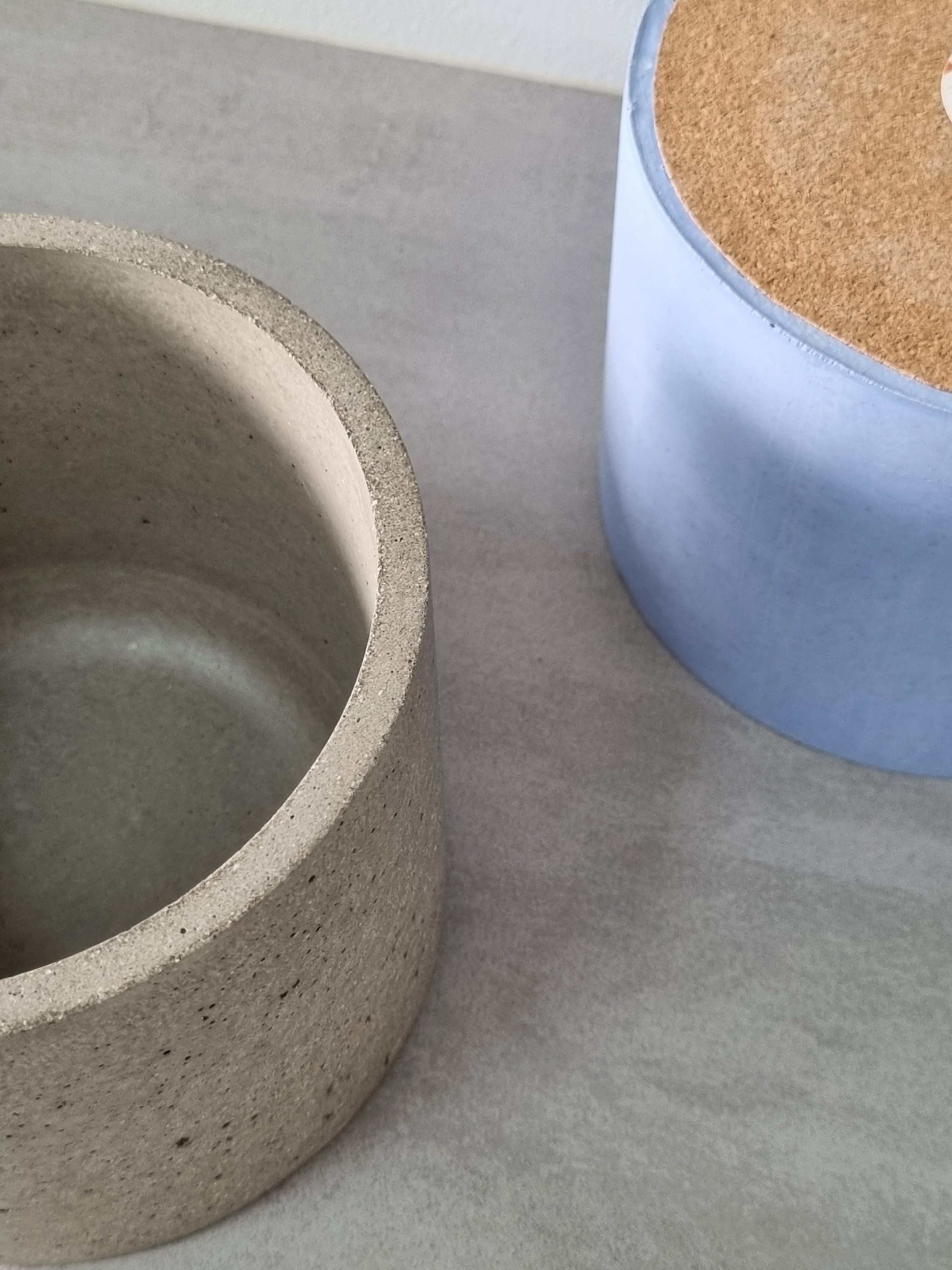 Large Round Pot / Plant Pot in Medium Gray Concrete - Etsy