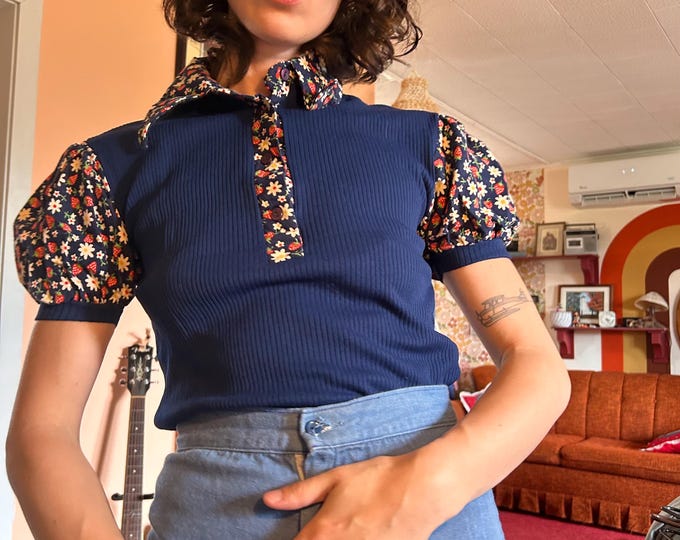 1970s Monique 100% Cotton Nylon Corset Strawberry Print Puffed Sleeve ...
