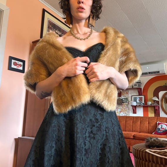 1950s old money MINK Shawl from W. H. Ewing & Son sat… - Gem