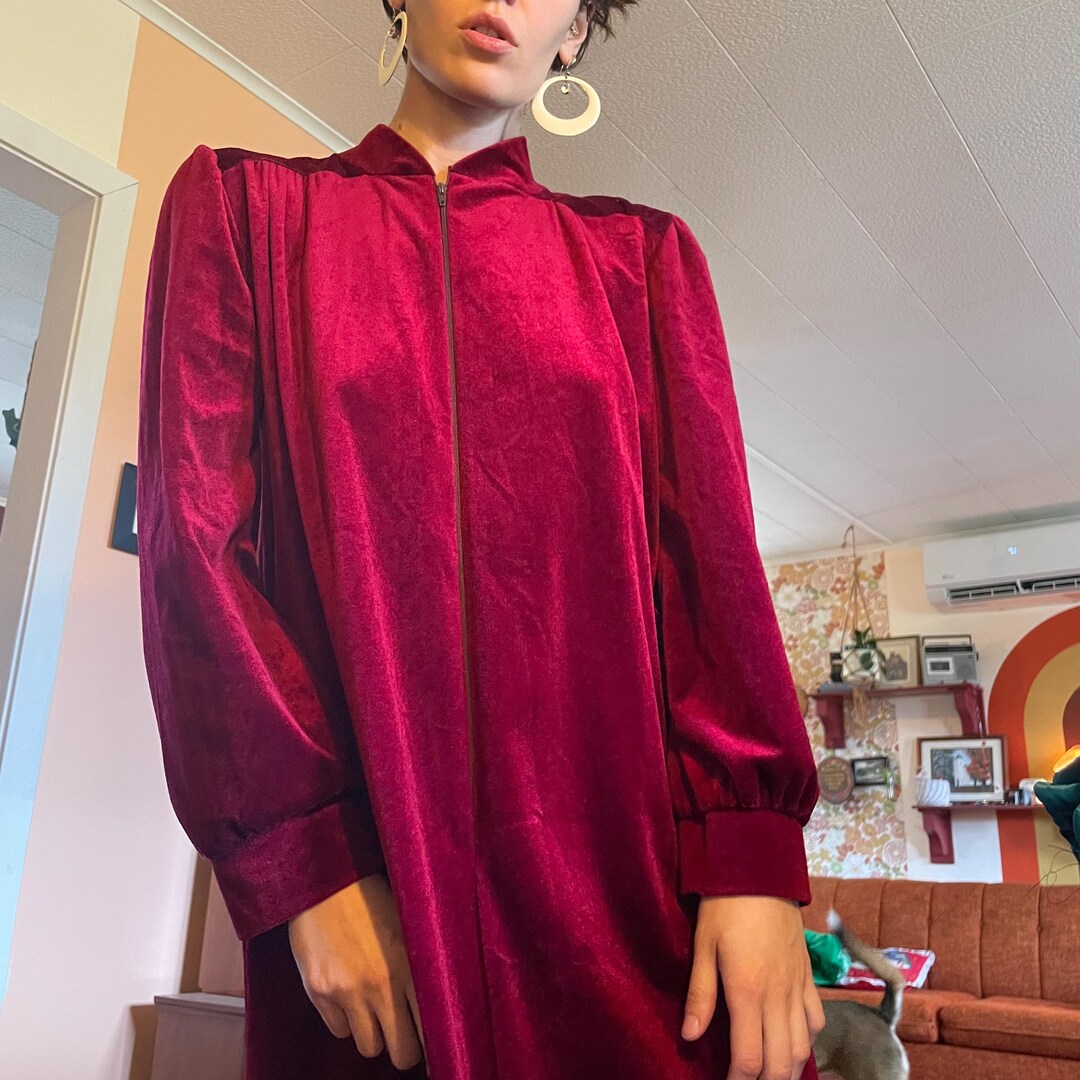1970s Red Velvet Christmas Long Sleeve Zip-up Mockneck Robe! - Etsy