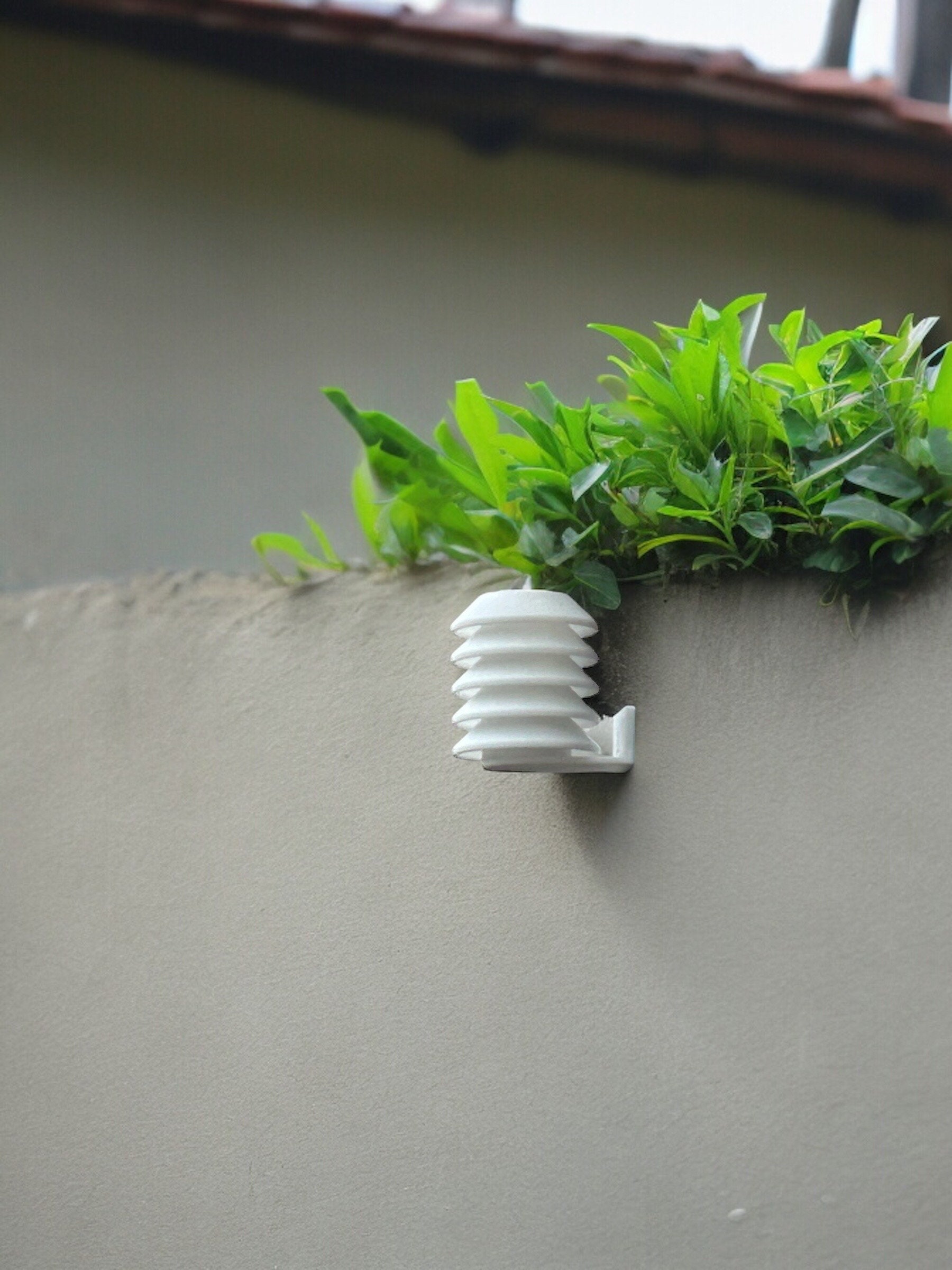 Smart Outdoor Temperature & Humidity Sensor Zigbee or Wifi - Easy Fit ...