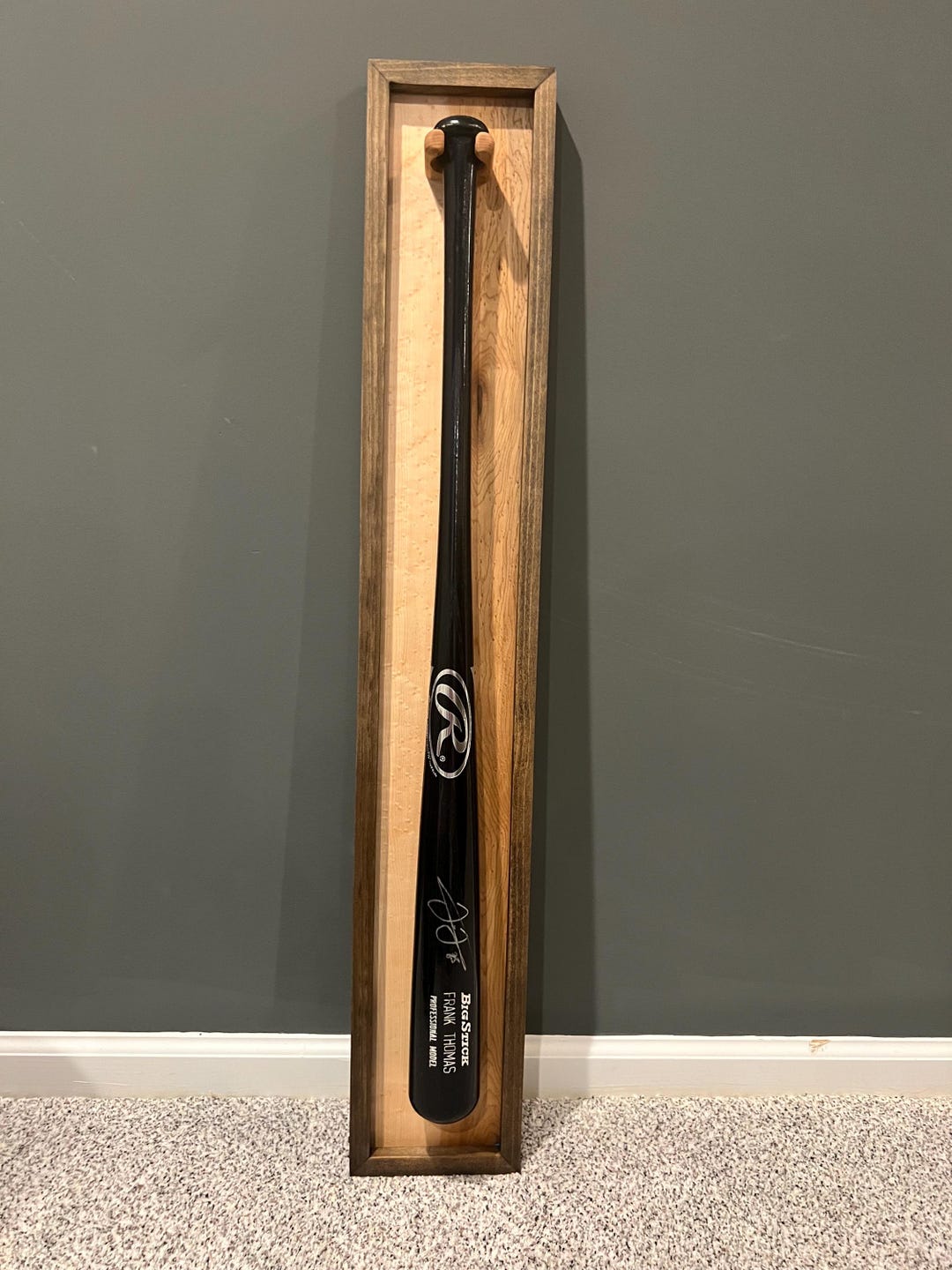 Baseball Bat Display - Autographed Bat / Memorabilia Wall Mount Holder ...