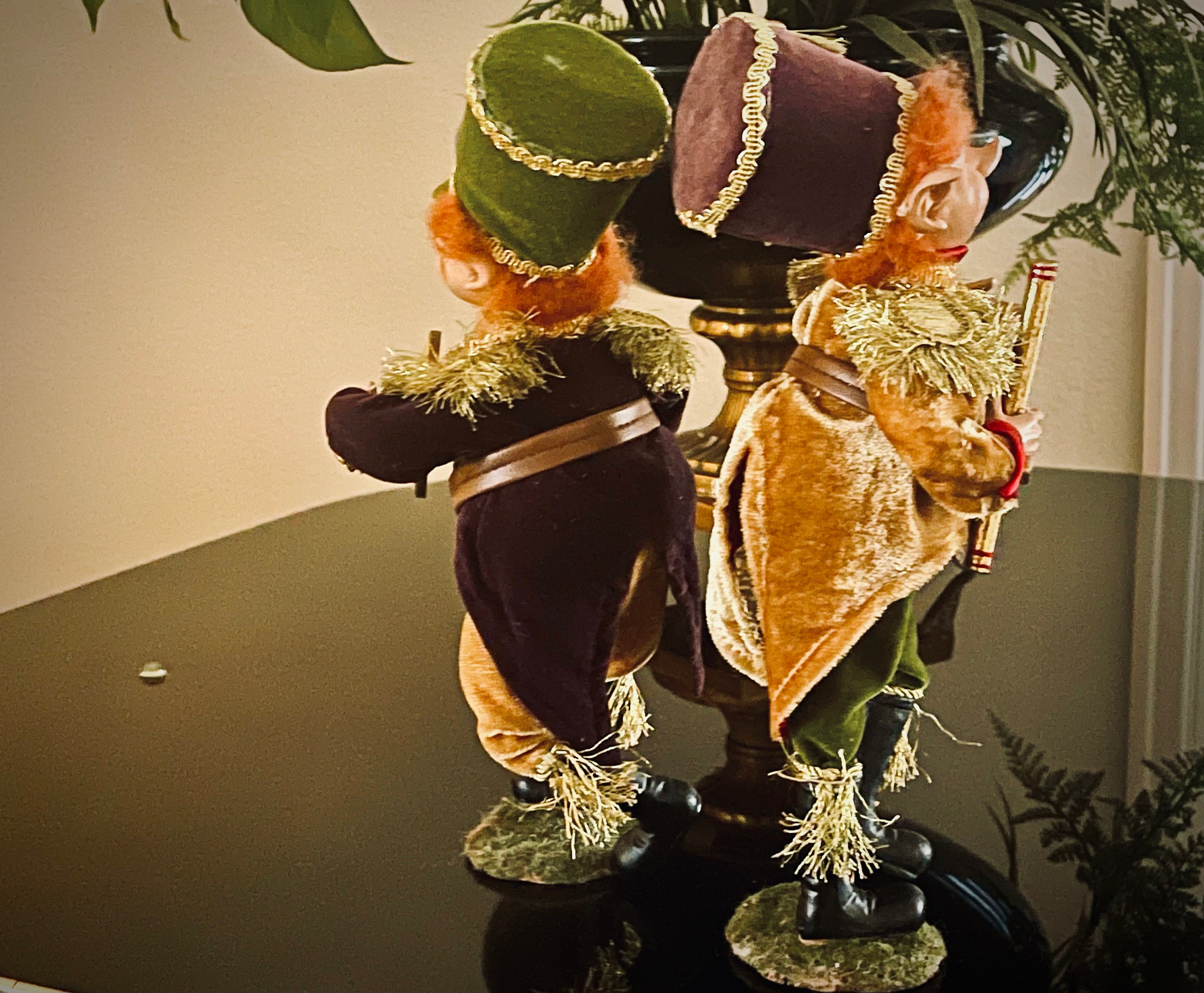 A Pair of Smiling Marching Elves Figurines - Etsy