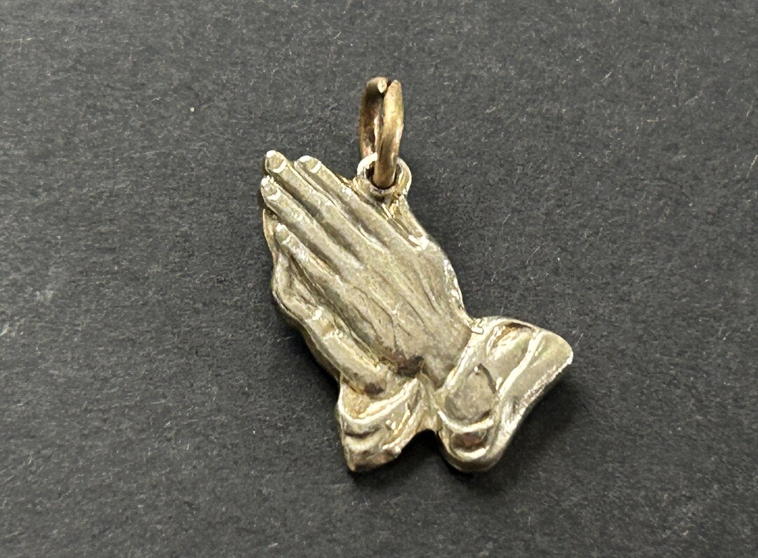 Vintage Praying Hands Pendant, Religious Pendant, Praying Hands Charm ...