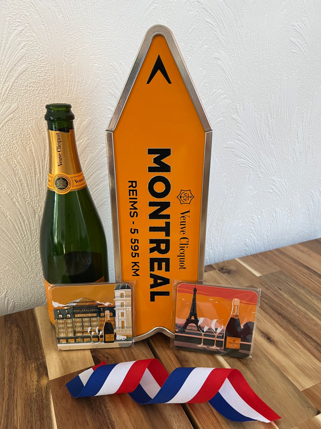 Set of Arrow Box Montreal and 2 Coasters Veuve Clicquot Box - Etsy