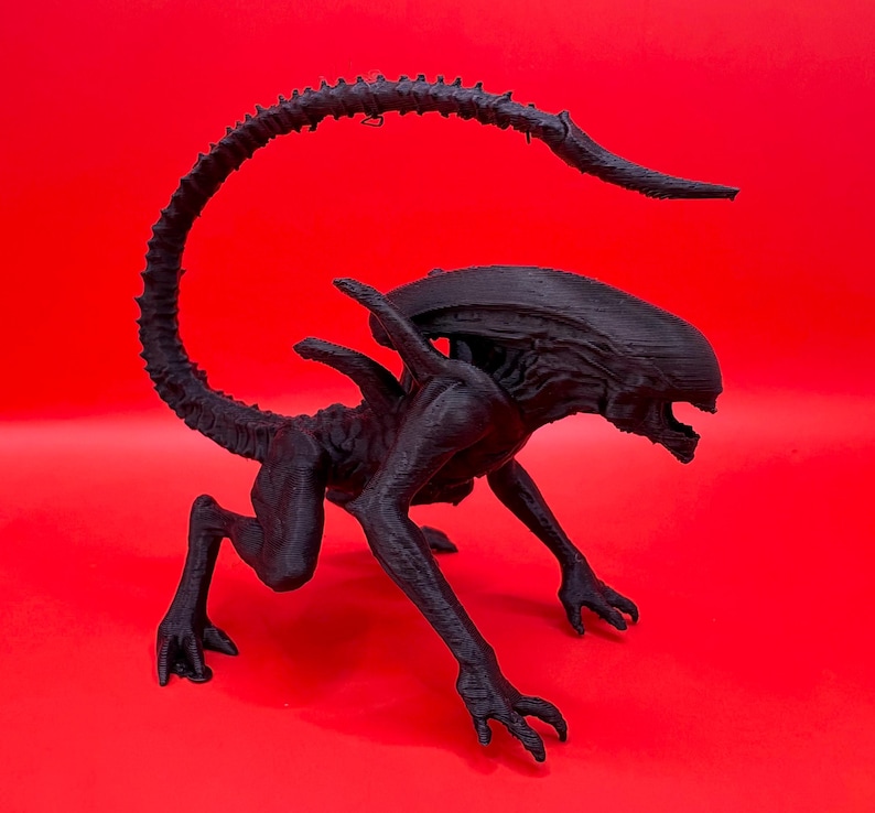 3D Printed Xenomorph Alien Ornament – Black Sci-fi Monster Decor ...