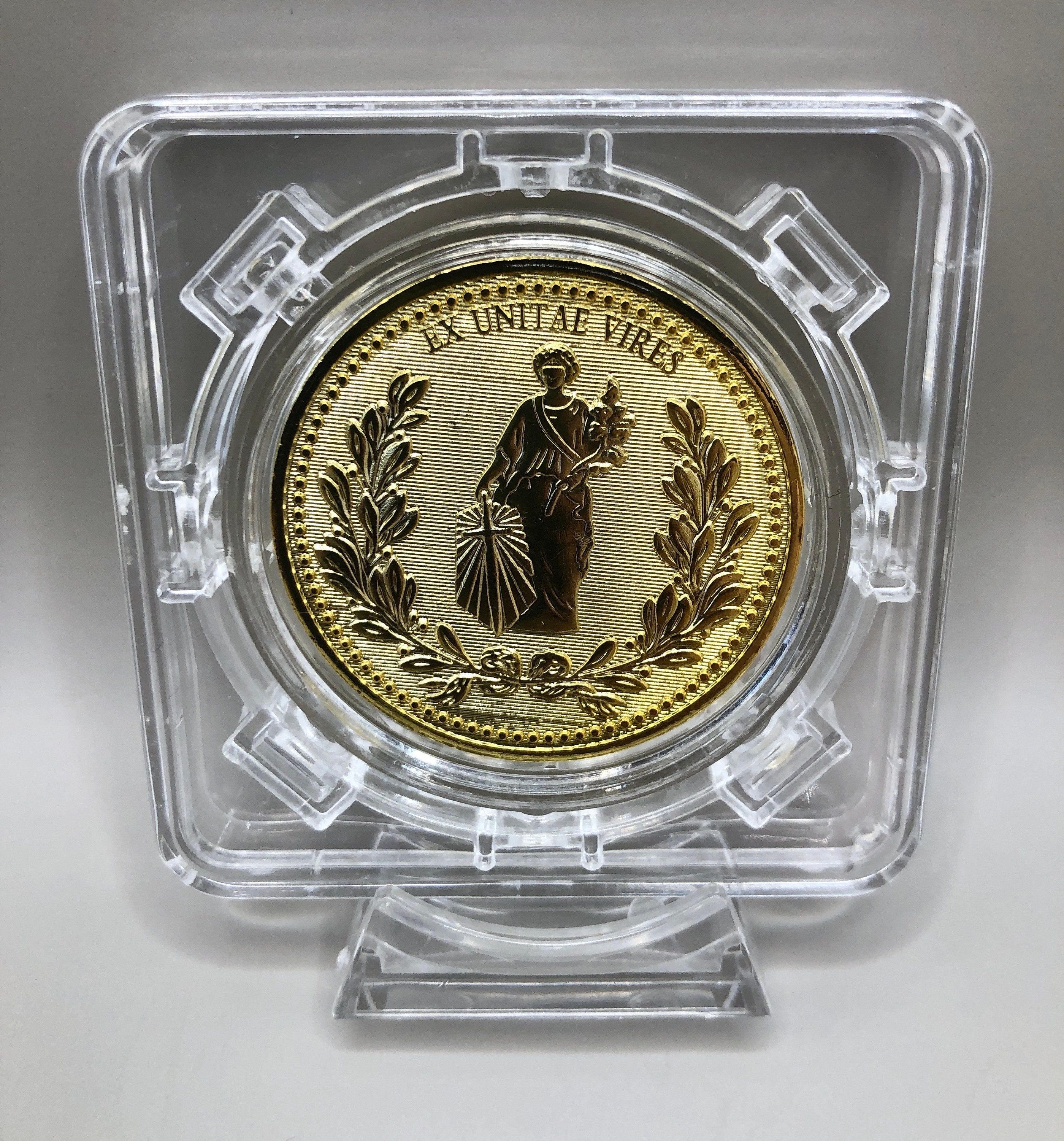John Wick Coins - Continental Hotel Gold Coin & Adjudicator Coin - Etsy