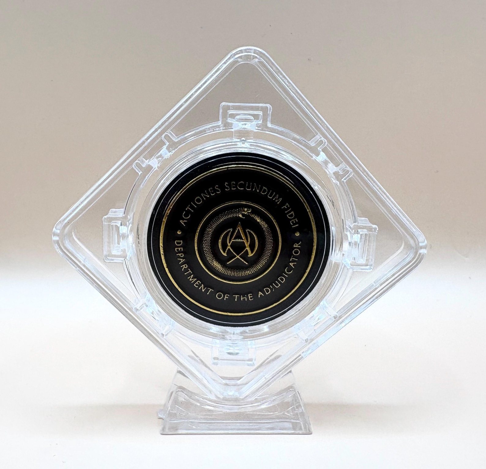 John Wick Coins - Continental Hotel Gold Coin & Adjudicator Coin - Etsy