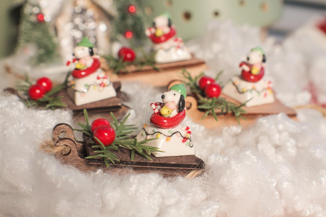 Snoopy & Woodstock Sledding - Etsy