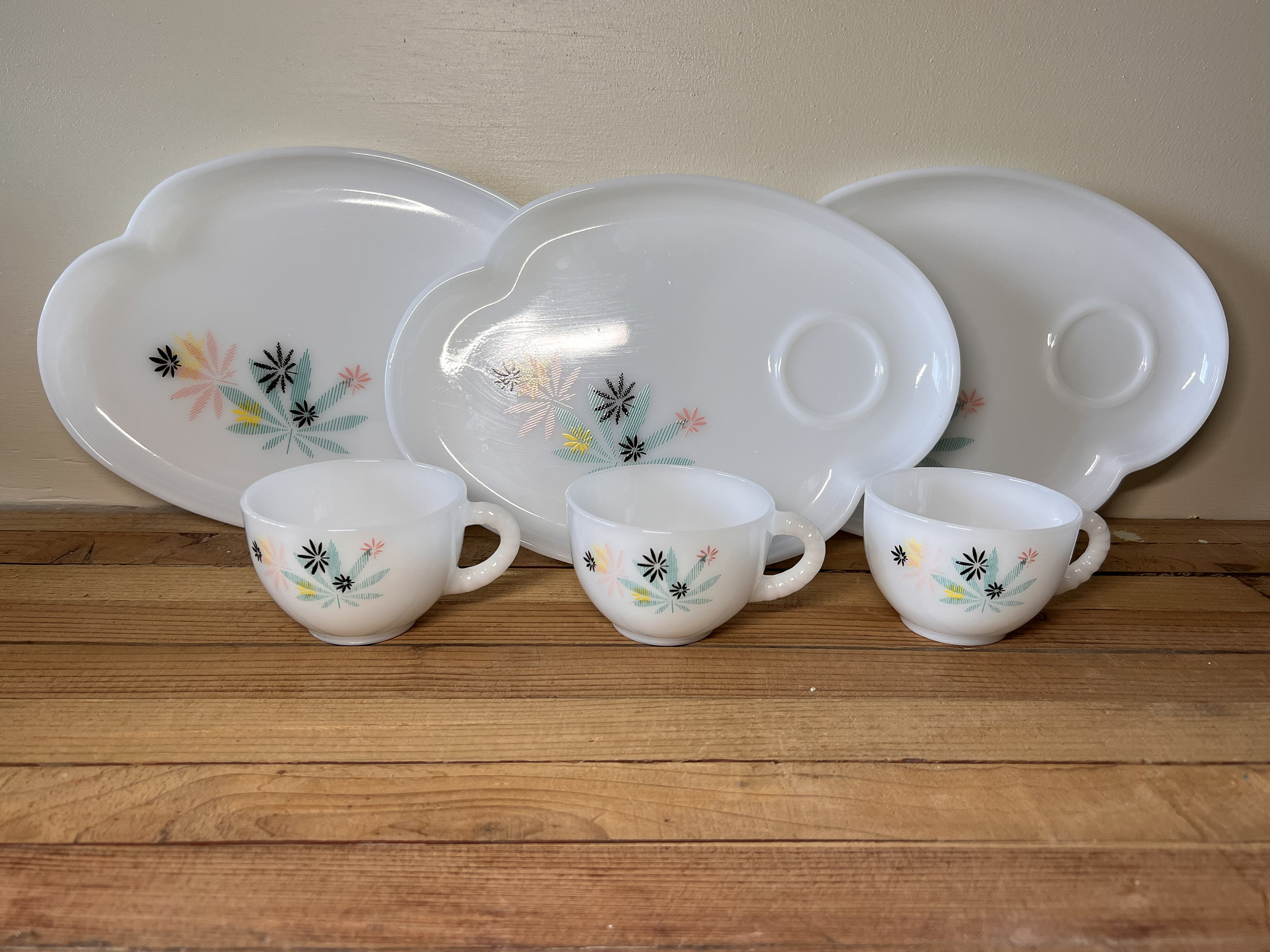 Atomic Federal Glass Patio Snack Luncheon Set - Etsy