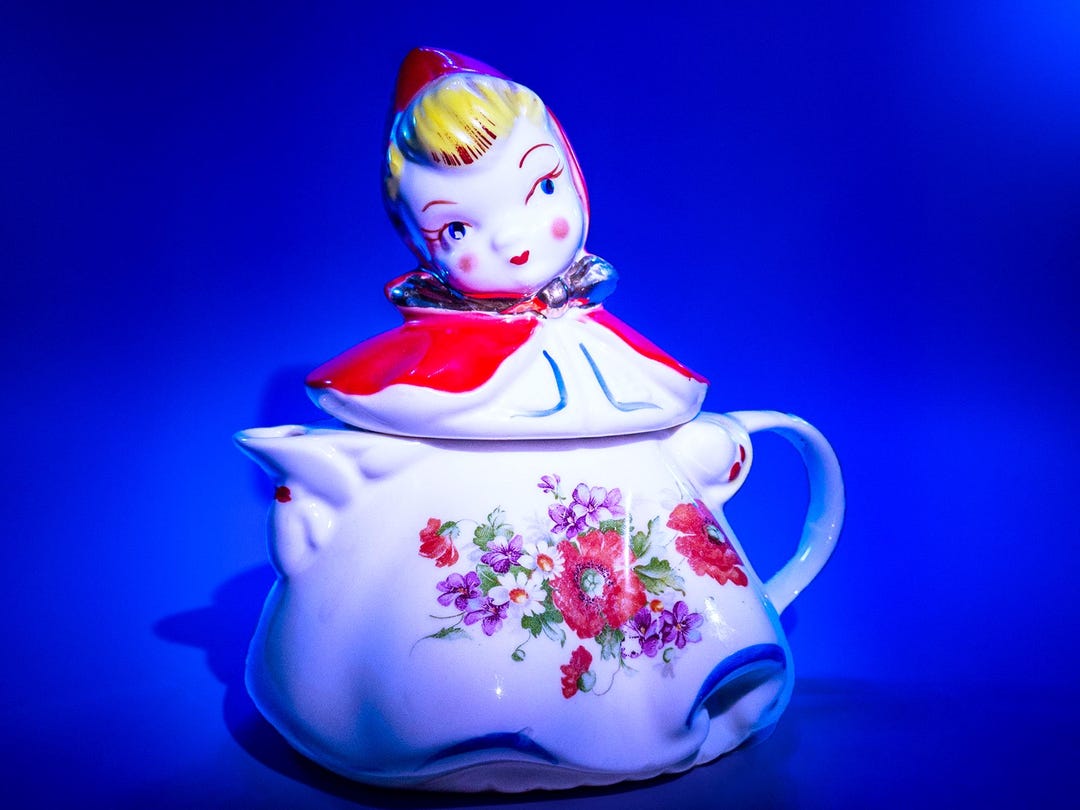 Hull Ceramic Little Red Riding Hood Tea Pot--so Sweet! - Etsy