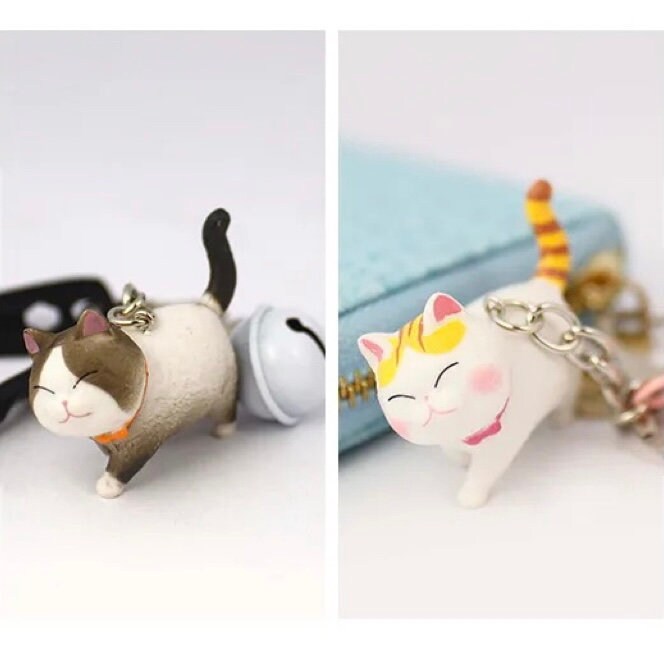 Cute Cat Keychain With Bell, Cat Lover Keychain, Keychain for Bags ...
