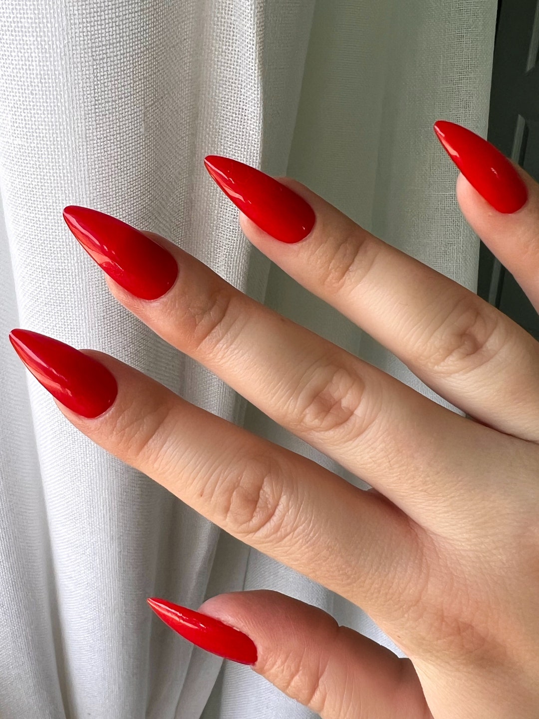 CLASSIC RED Apres Gel X Press on Nails Gold Nails Red Nails Classy ...