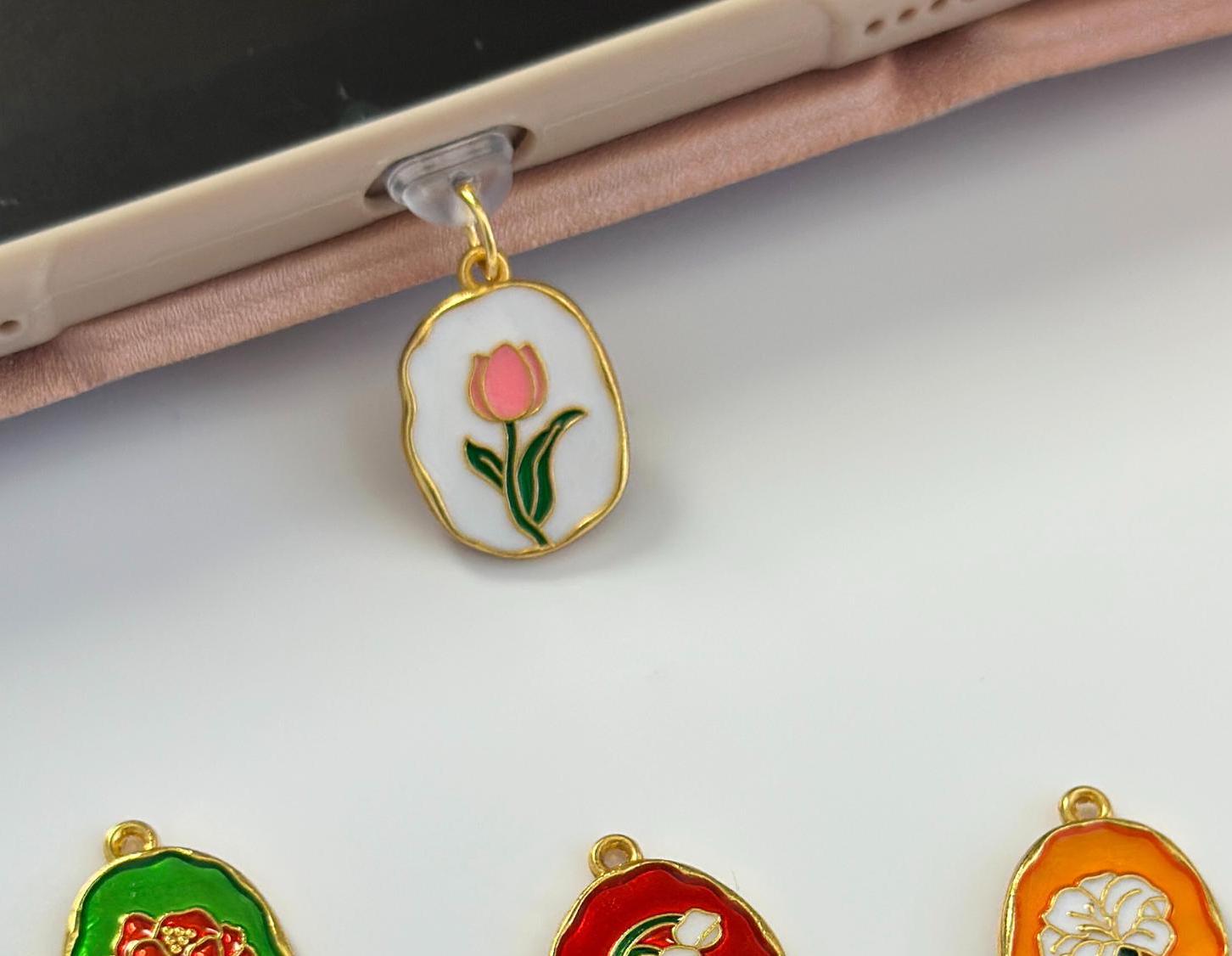 Flower Dust Plug Kindle Charm, USB-C & Lightning Port Charm, Aesthetic ...