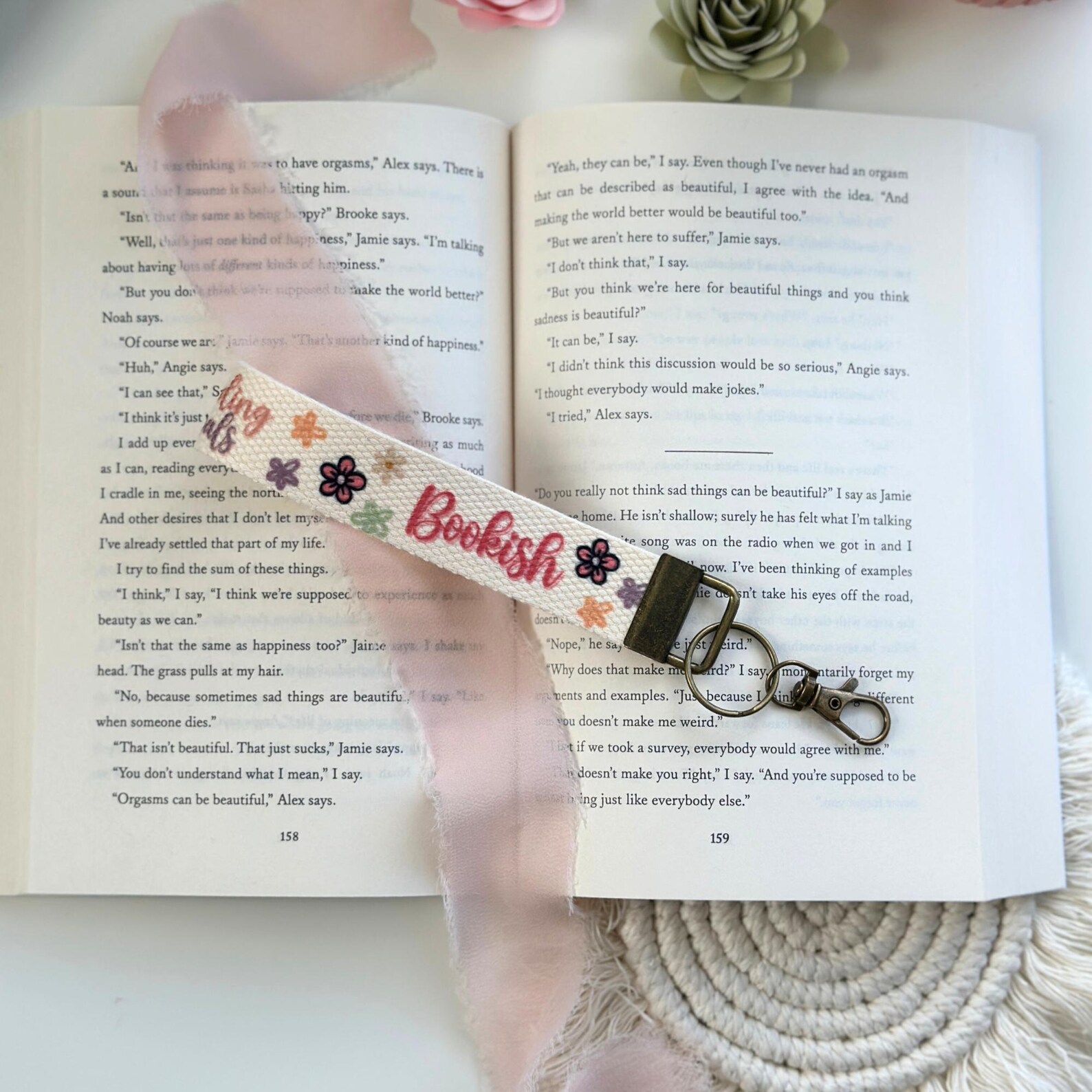 Book Lover Wristlet Keychain, Bookish Gifts - Etsy