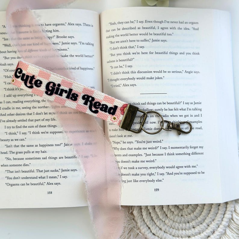Book Lover Wristlet Keychain, Bookish Gifts - Etsy