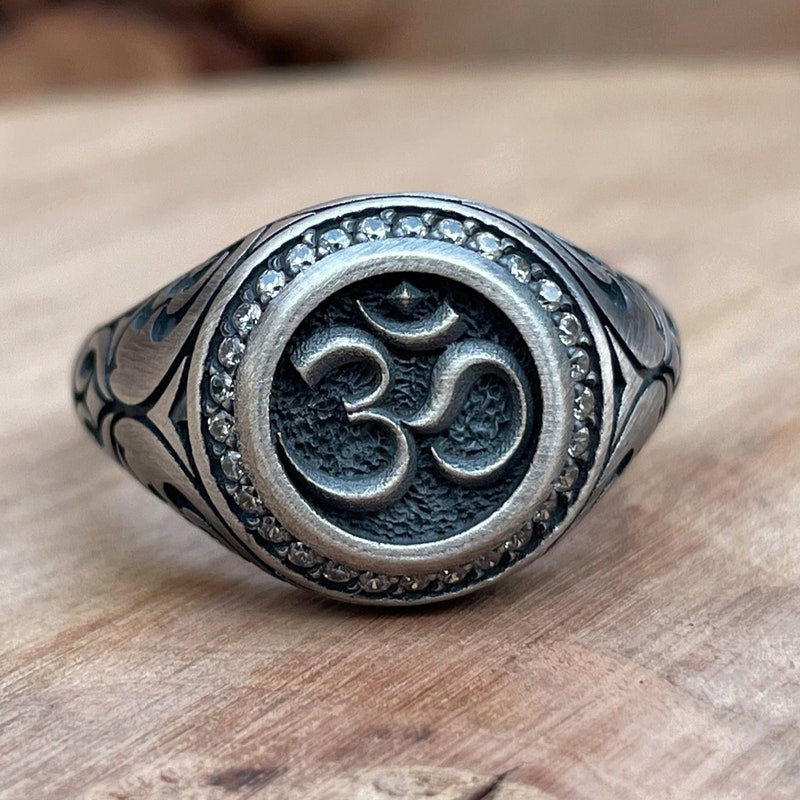 Om Ring - Etsy