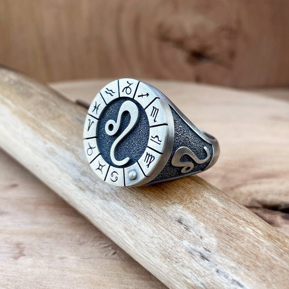 Leo Engraved Sterling Silver Signet Ring: Zodiac Lion Jewelry - Etsy