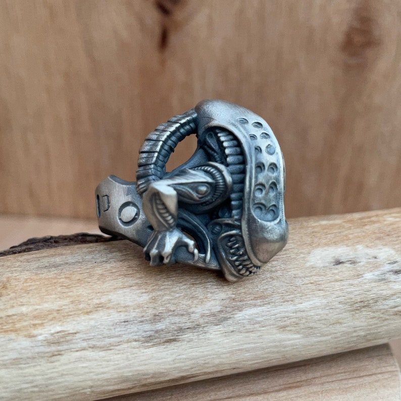 Silver Alien Ring Mens Xenomorph Ring 925k Sterling Alien - Etsy