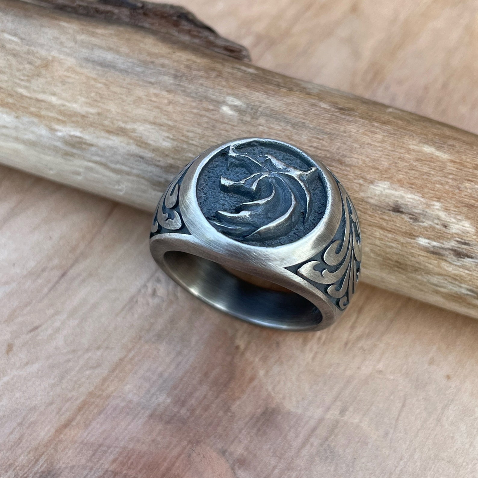 Witcher Wolf Sterling Silver Ring: Men's Fantasy Medallion - Etsy