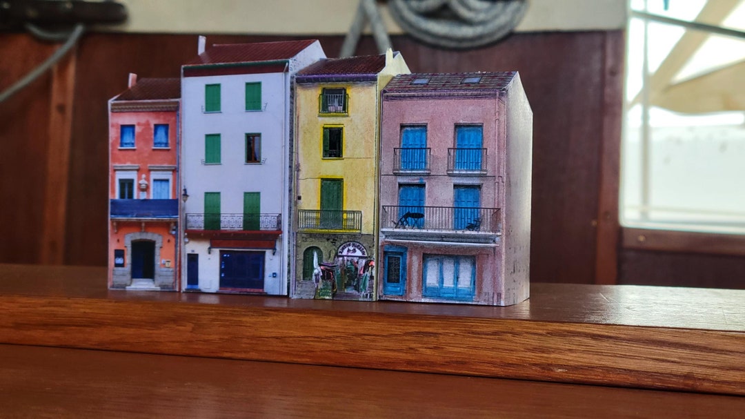 Realistic Paper Models of French Mediterranean Village of Collioure ...