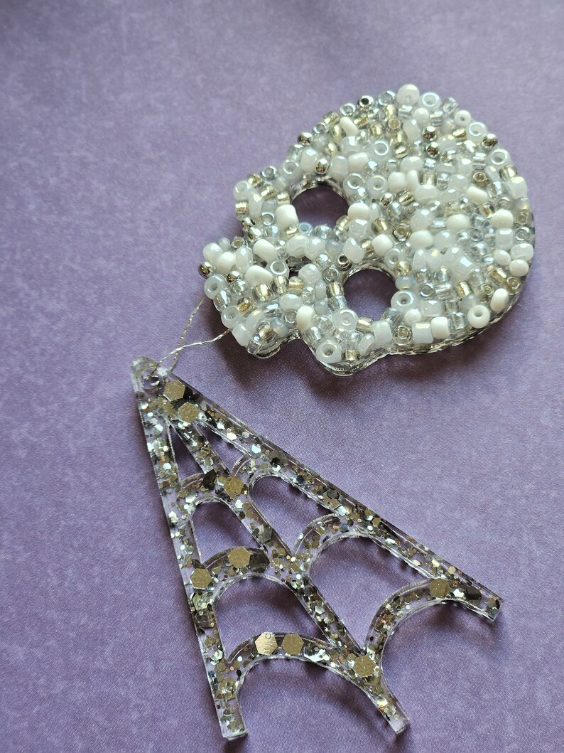 White Beaded Skull Refrigerator Magnet, Emo School Locker Accessories ...