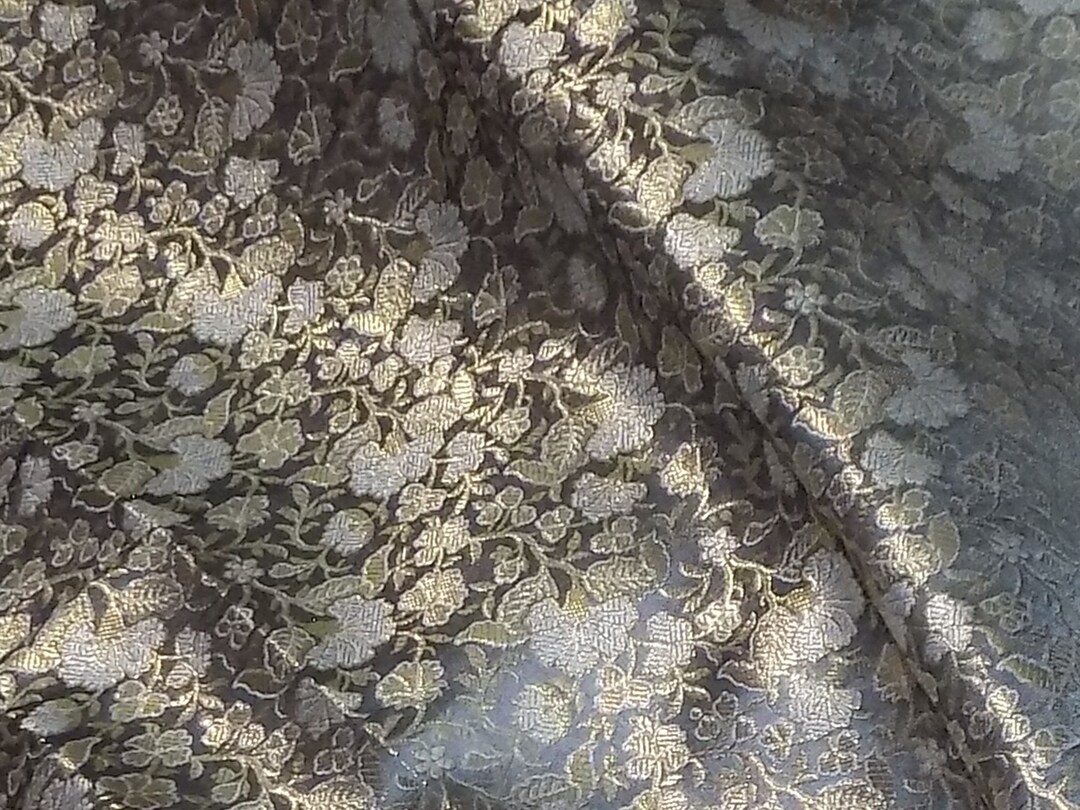 Floral Brocade Fabric: Indian Gown & Bridal Dress Material - Etsy Sweden