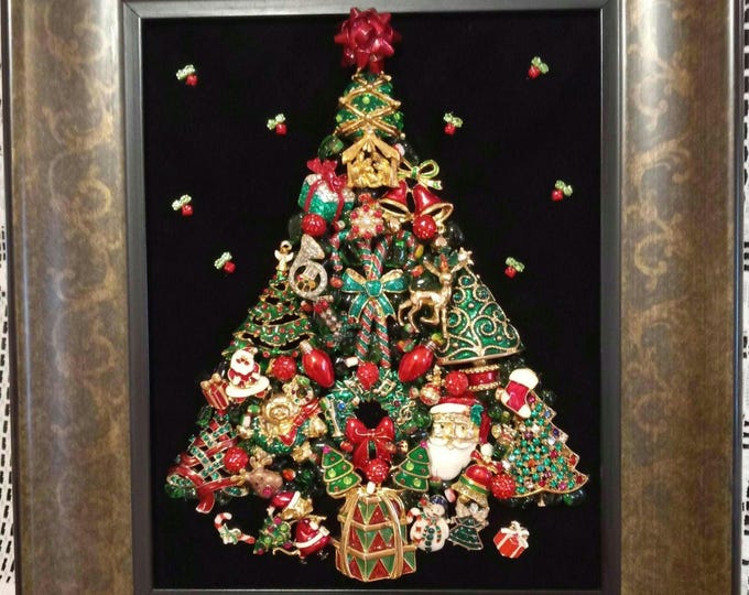 Framed Christmas Tree Jewelry Art: Vintage Holiday Decor (12x14 Inches ...