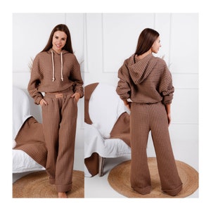 DifferentWeHome - Etsy