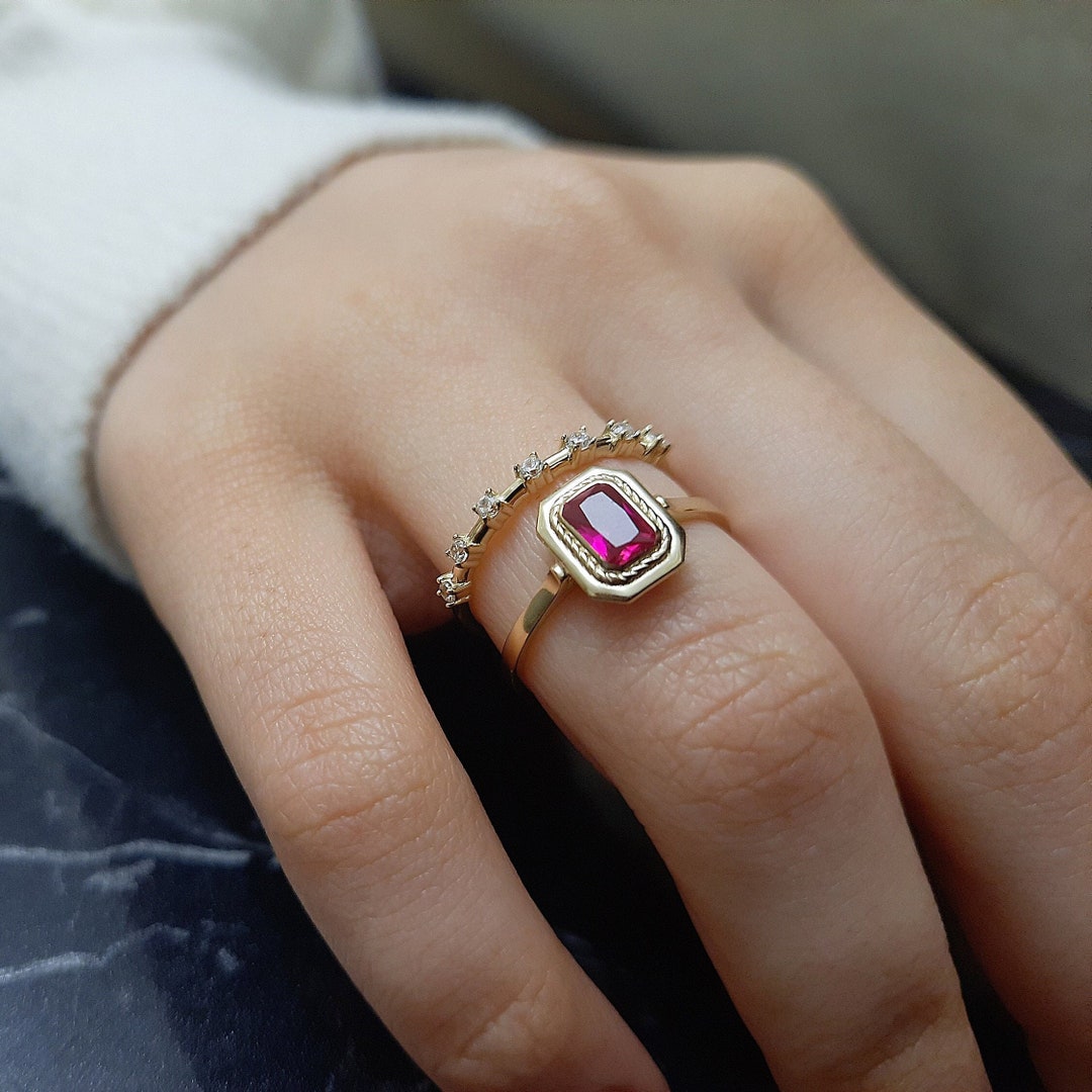 Ruby Ring Vintage Gold, Emerald Cut Ruby Ring, Ruby Dainty Baguette ...