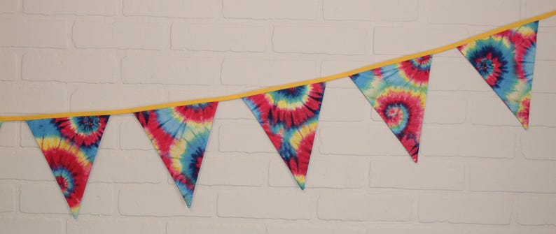 Tie Dye Bunting Garland, Retro Hippie Party Decor, Groovy 60s 70s ...