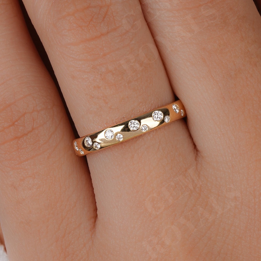 Flush Set Staggered Moissanite Stackable Band Round Wedding Band Women ...