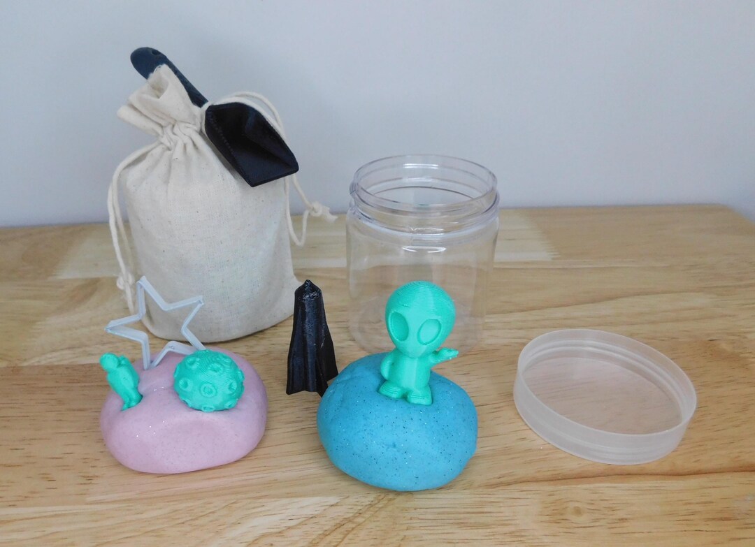 Outer Space Play Dough Sensory Kit Alien themed Activity Set for Kids ...