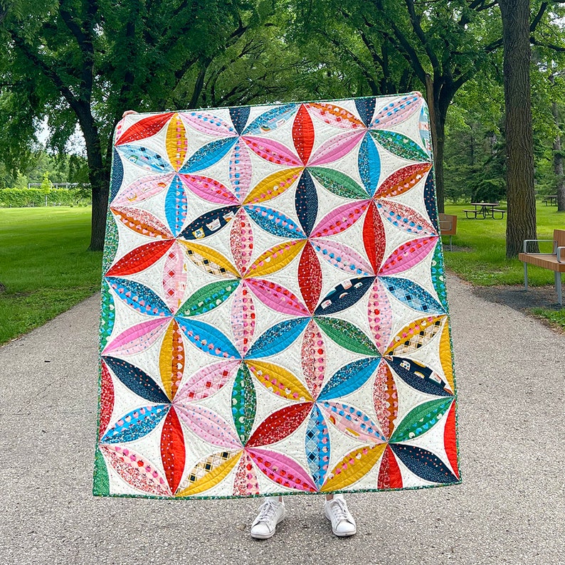 Avant Garden Quilt Pattern: Modern Daisy Patchwork, Fat Quarter & Jelly ...