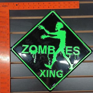 Zombie Signs Zombies Crossing Sign Outdoor Porch Halloween Decor Funny ...