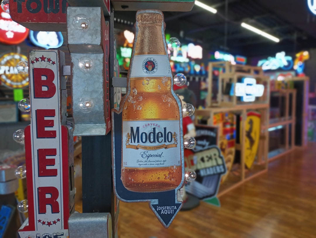 Modelo Beer Bottle Sign Light up Bar Decor Double Sided Battery ...
