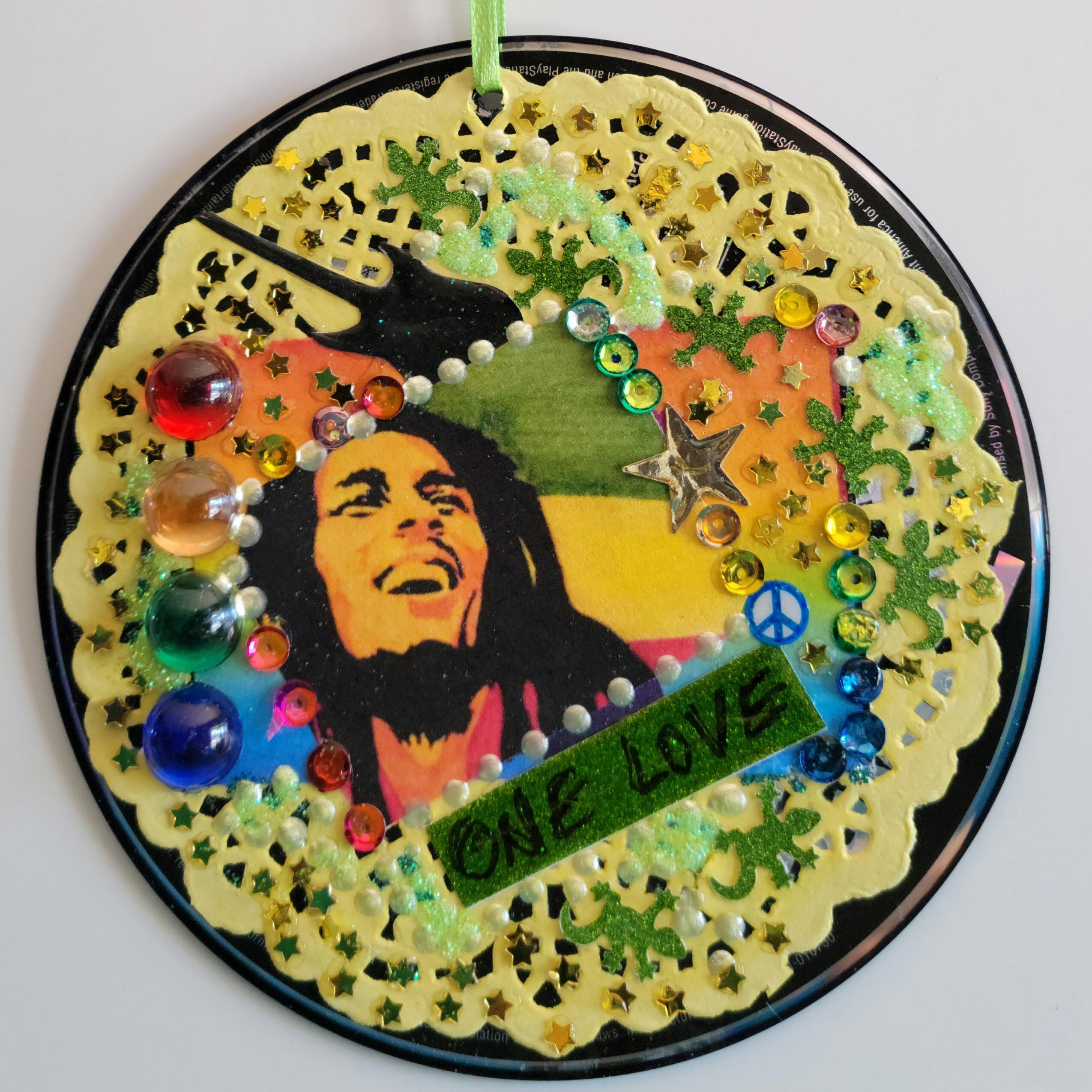Bob Marley One Love Guitar Ornament, Upcycled CD Gift Tag, Bob Maley ...