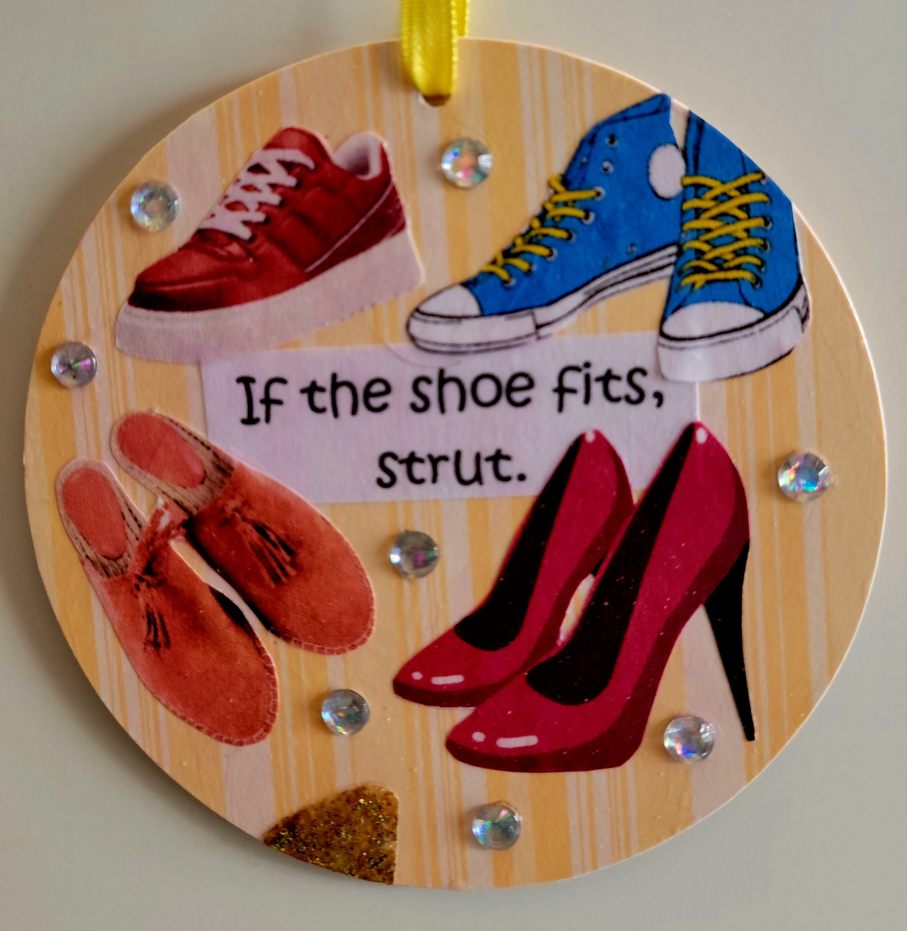 Strut Shoe Gift or Wine Tag, Shoe Card Keepsake Decoration, Whimsical ...